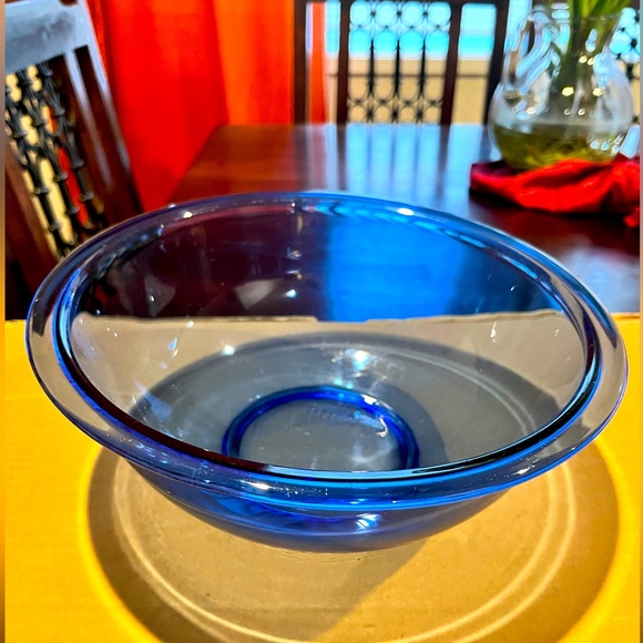 Pyrex | Kitchen | Vintage Cobalt Blue 25 Qt 24 L 325 Pyrex Glass Bowl ...